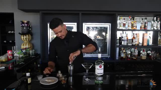 Aprende a preparar un delicioso coquito de turrón - El Nuevo Día