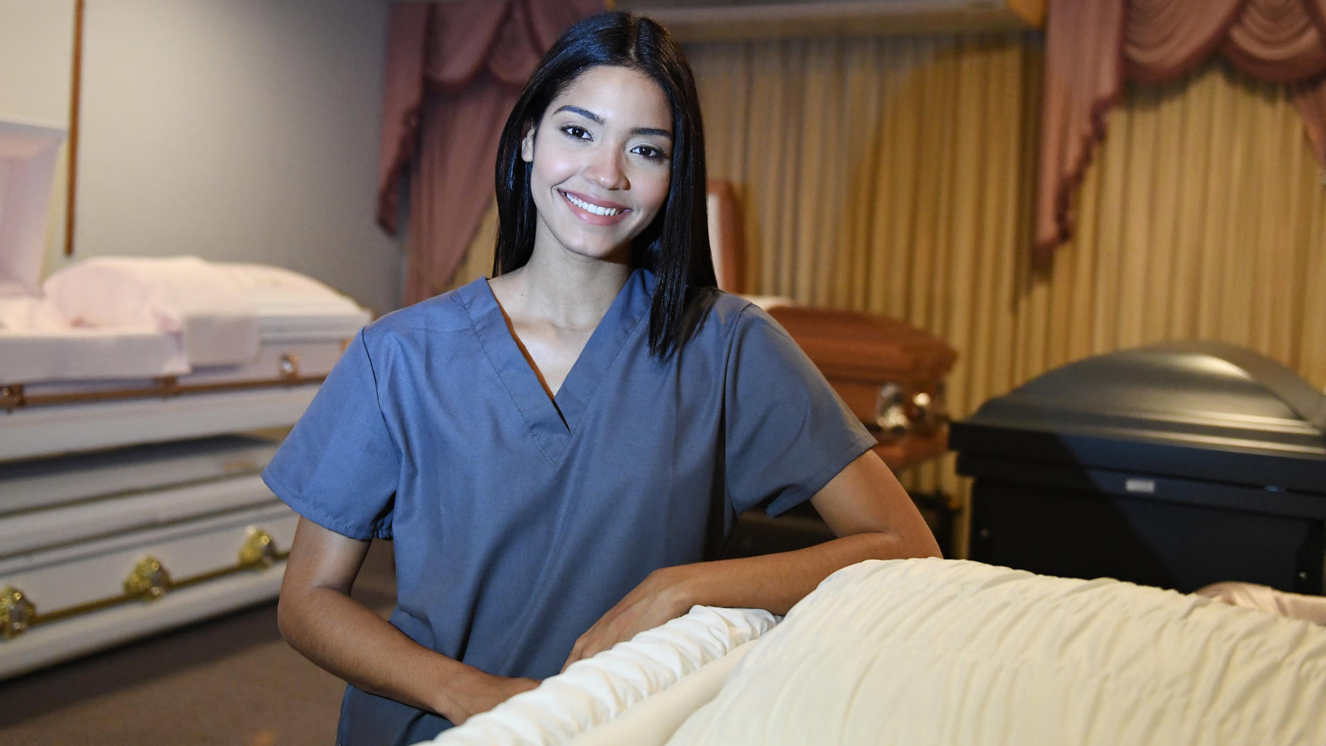 Karimar Quiñones, la embalsamadora que va por la corona de Miss Mundo ...