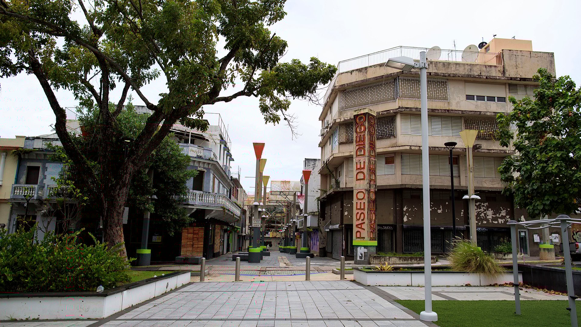Sin "vida" el casco urbano de Río Piedras - El Nuevo Día