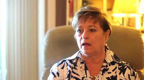 Entrevista a Sharon Riley sobre su experiencia como mamá - Videos ...