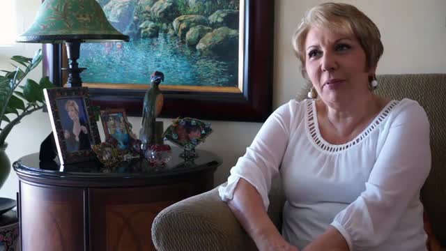 La magia cambió la vida de Ángela Meyer - Videos - Primera Hora