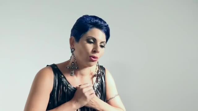 Mara Cruz da la pelea y la gana - Videos - Primera Hora