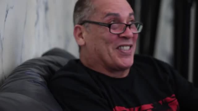 Victor Alicea siente la soledad - Videos - Primera Hora