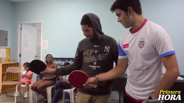 Brian Afanador visita La Perla - Videos - Primera Hora