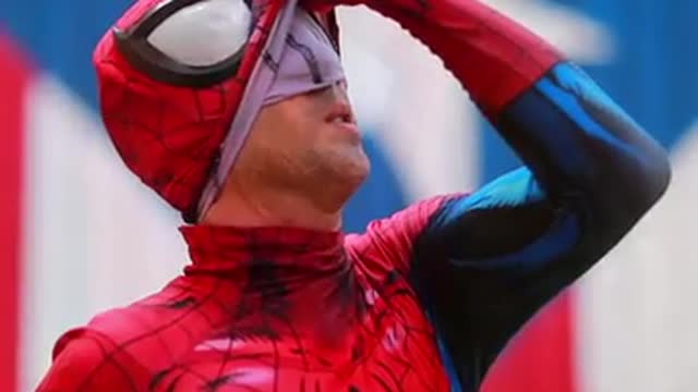 La lucha del Spider-Man boricua - Videos - Primera Hora
