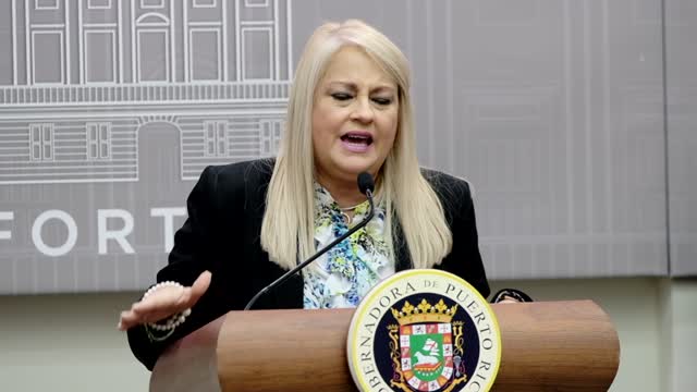 Gobernadora cataloga como "crimen de odio" asesinato de Alexa - Videos ...