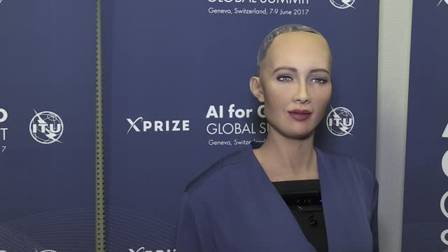 Sophia, una robot que parece humana - Videos - Primera Hora