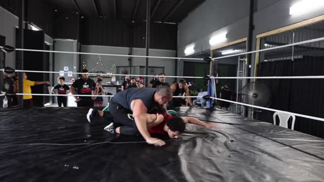 La lucha libre, alternativa de entrenamientos para todos - Videos ...