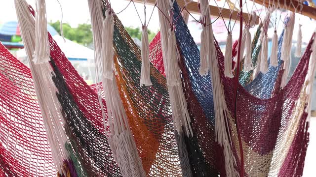 Celebran el Festival de la Hamaca en San Sebastián - Videos - Primera Hora